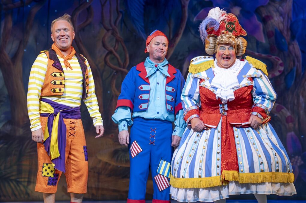 Panto Show //The Pantomime Adventures of Peter Pan /Grand Opera House ...